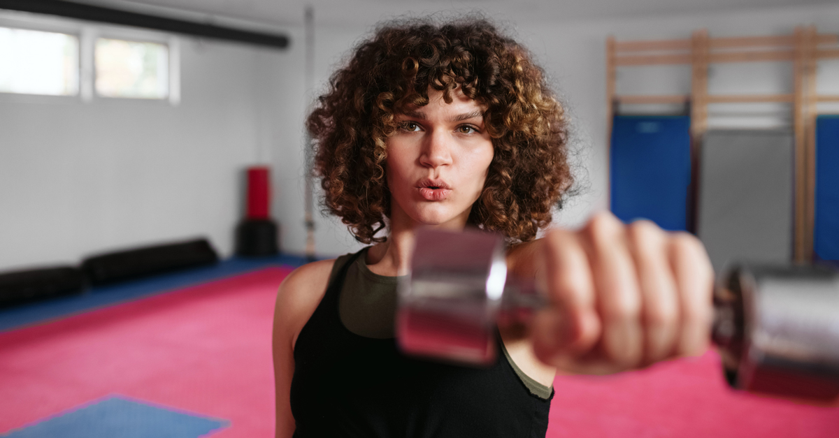 Ejercicios para la parte inferior del pecho: 5 entrenamientos para la ...